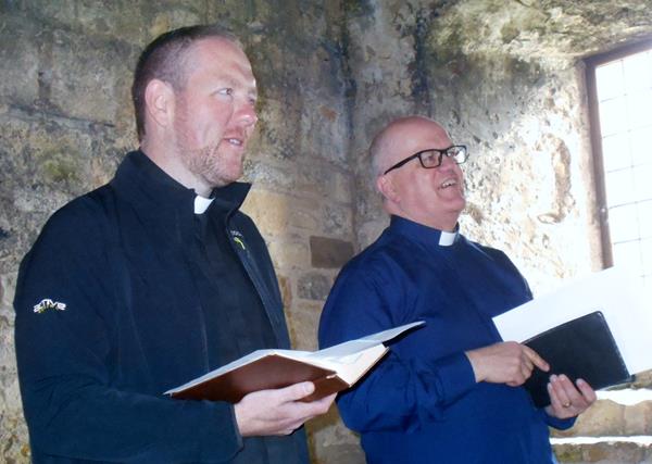 Fr Stuart Parkes and Rev Dr John McPake lead worship – Our Lady of Lourdes